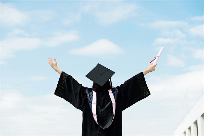 Get a Job After Graduation: 5 Effective Steps to Land a Dream Job ...